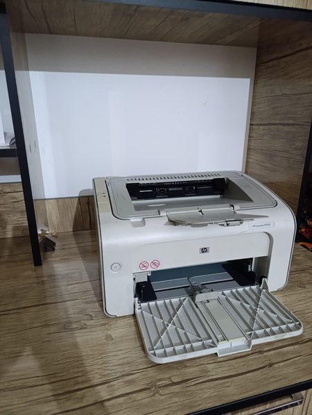 Принтер hp laser Jet P1005
