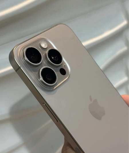 Iphone 15 pro max / 512Gb / Dual sim / natural / ideal kor. dok.
