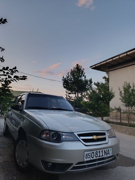 Nexia 2 dons 1.6 sotiladi