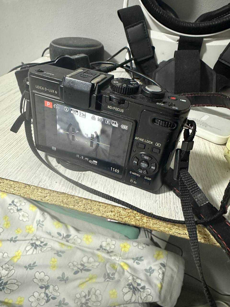 Продам фотокамеру  - Leica D-Lux 6 - премиум-качества.