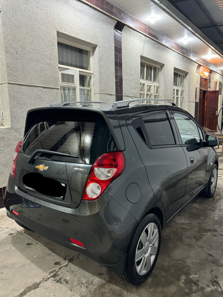 Spark grey 2020 yil 3-pozitsiya