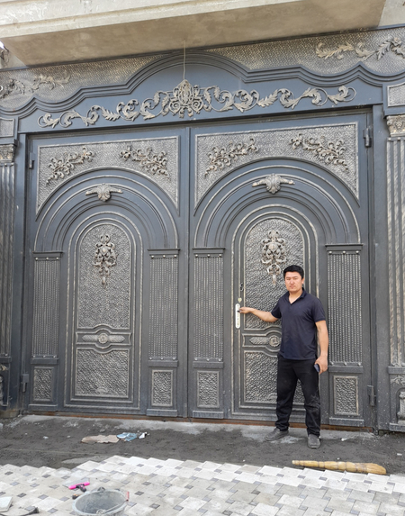 Qalin Darvozalar.