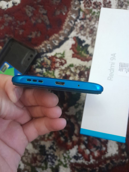 REDMI 9 A    4/64 srochni sotiladi
