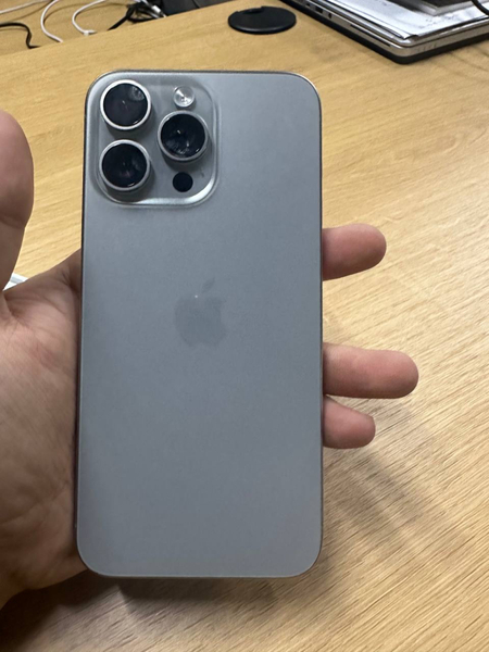 Продается Iphone 15 Pro Max 256GB