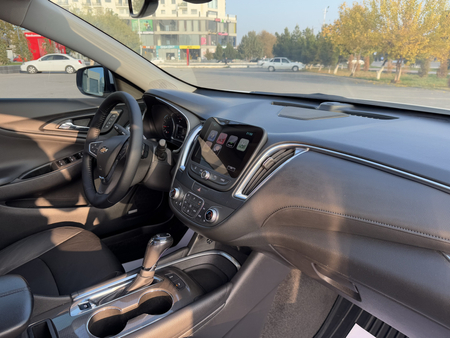 Malibu 2,4 атмосферный Premier полный