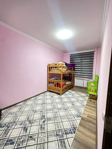 Продаётся Чиланзар 6кв 3*4/4/4 балкон 2*6