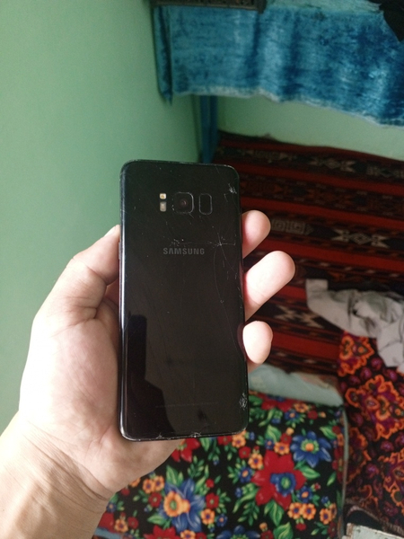 Samsung S8 telefoni