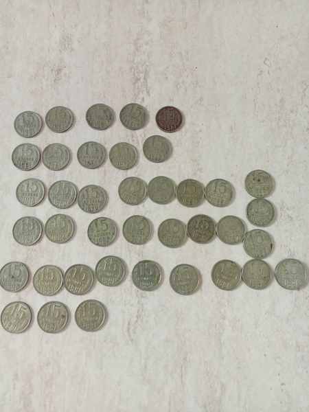 Продаются монеты