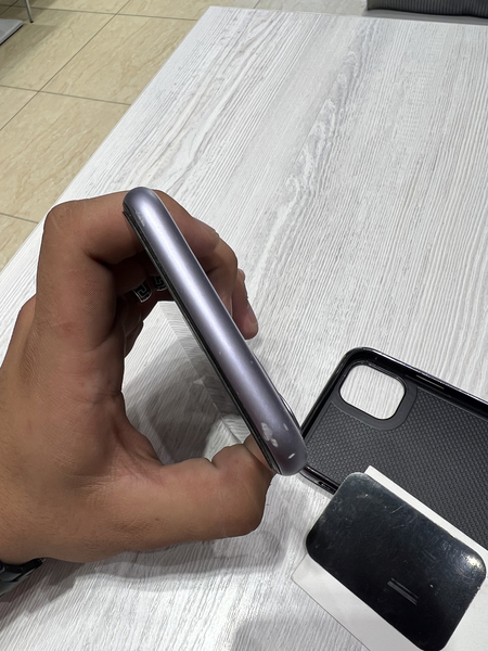 iPhone 11 с гарантией
