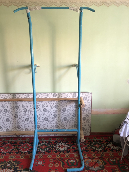 Турник домашний