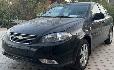 Yangi Lacetti Gentra qora