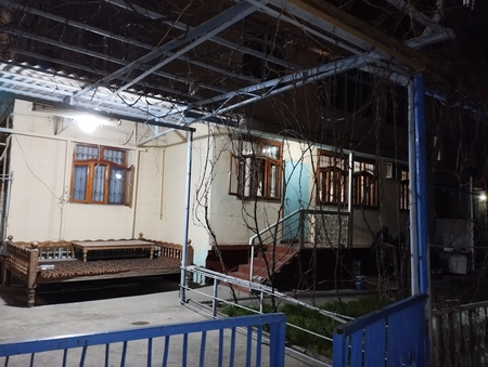 Квартира  120 КВ 1-этаж 5 комнат