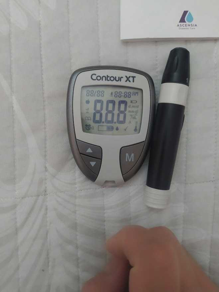 Продам глюкометры Contour XT и Accu-Chek Performa (без тест-полосок)