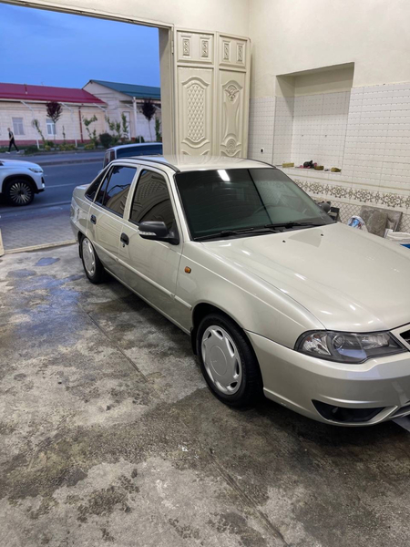 Nexia 2 1.6 lux kandisaner