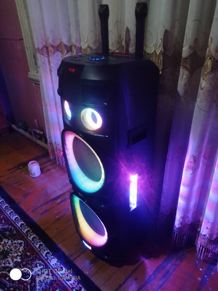 Калонка блютуз с микрофоном