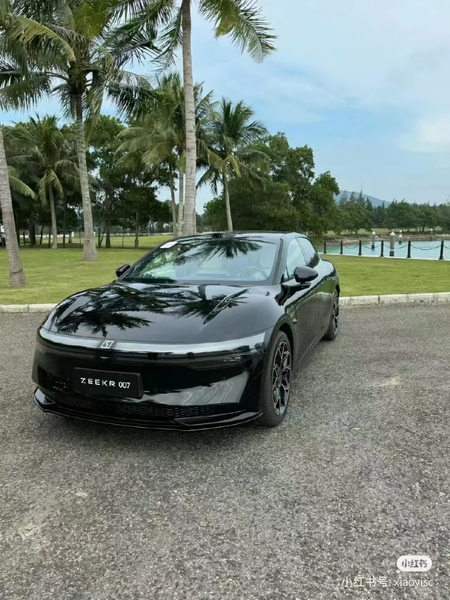 Zeekr 007 ev car