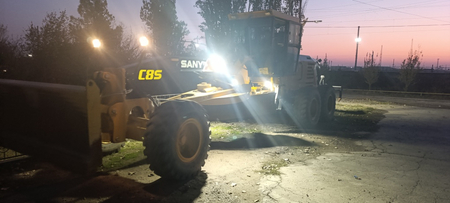 Гредир SANY 190 каттаси  янги 1000 соат ишлаган айби йук гарантияси бо