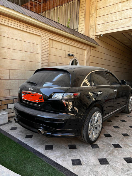Nissan infiniti.