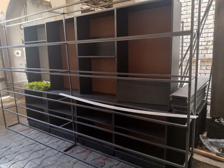 Vitrina mebel magazin uchun