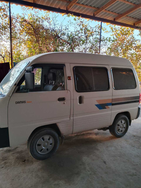 Chevrolet Damas rangi oq