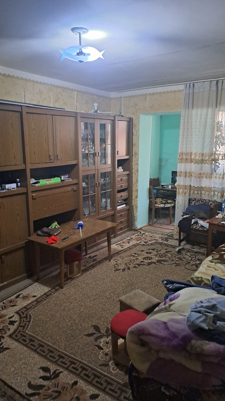 Г. Термез  3этаж 4 комнаты