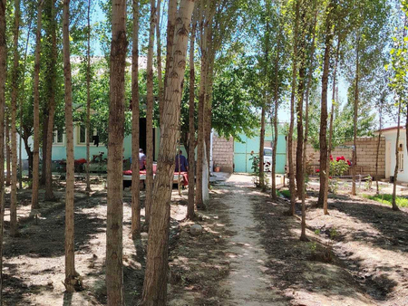 Uchastka sotiladi