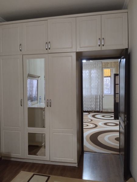 Chilonzor metro yonida 2 xonali hamma sharoitlar bor 450$ lubboyiga