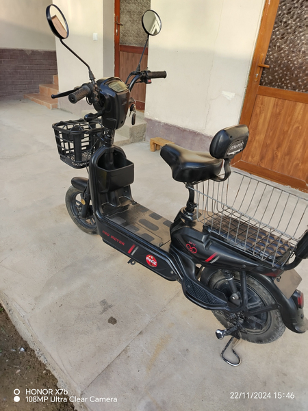 Skuter sotiladi.