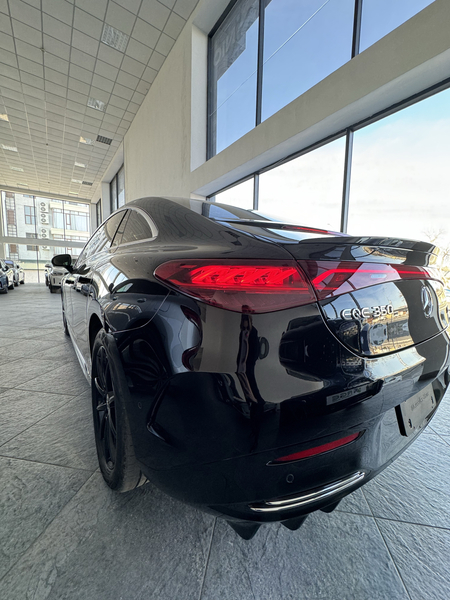 Mersedes-Benz EQE 350