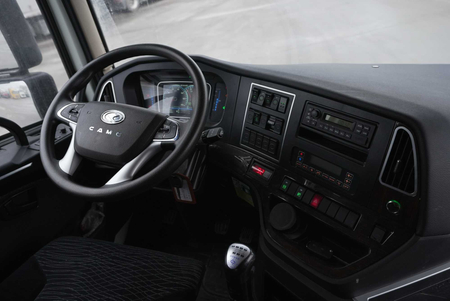 Сотувда мавжуд! Тягач CAMC H9 CNG  4x2