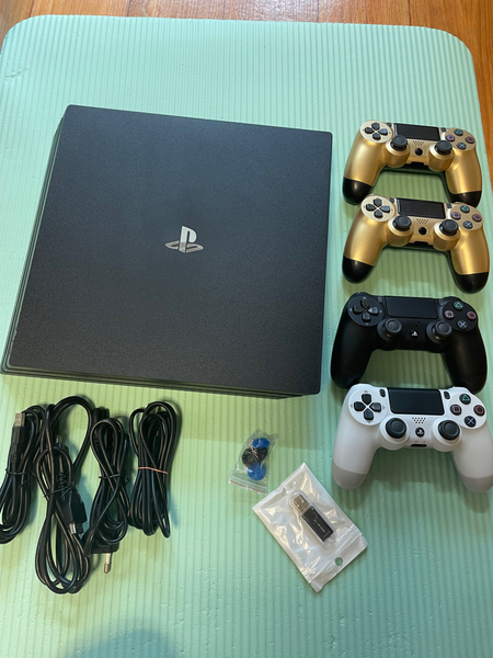 PlayStation 4 pro 9.00