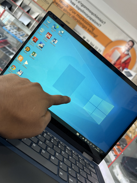 Lenovo flex x360 ekrani sensorlik core i7