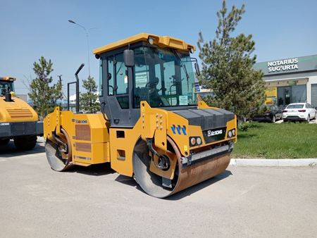 Двухвальцовый каток XD103