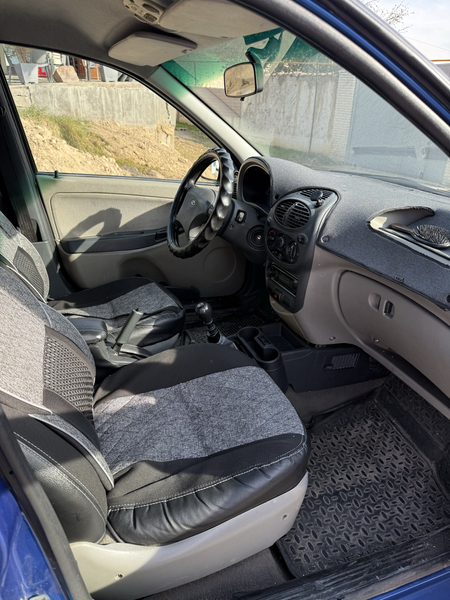 Lada kolina 2007 butun