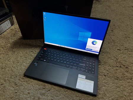 ASUS - 15.6” OLED 2.8K 120hz! I9-13900H! 16GB! 1TB SSD