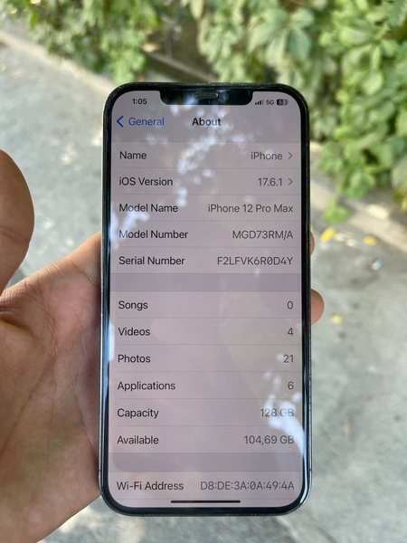 Iphone 12 Pro Max rangi qora