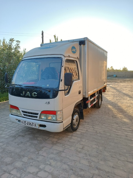 Isuzu Jac sotiladi 9.300$ kelishiladi