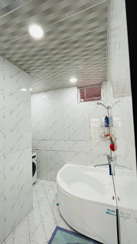 2.75 сотик 1 қаватли 4 хонали участка, 1та кухня, 1 та хол, 4 та сан у