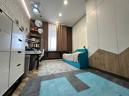 Продаётся 4/4/4 квартира в ЖК 