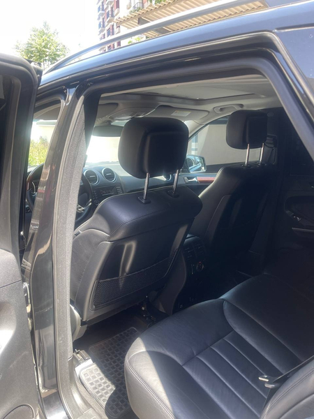 Mercedes ML 500 xolati zor 99000 yurgan