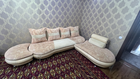 Мягкий уголок для гостинной