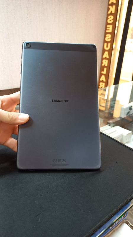 Samsung tab a10.