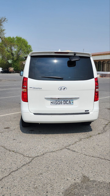 Hyundai Starex минивен Б катигория