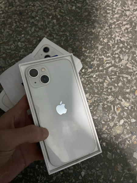 iphone 13.