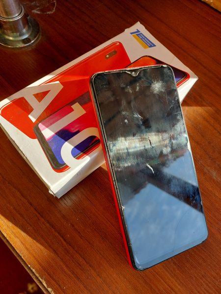 Samsung A10 сотилади 32/2