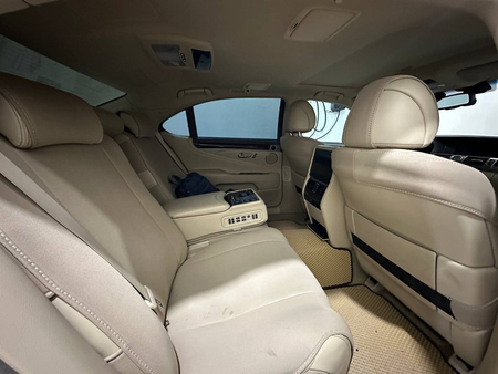 LEXUS LS460L Attaman long