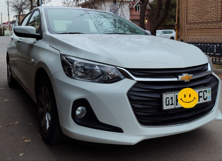 Продам Chevrolet Onix LTZ автомат без люк, 2023 август, белый с пробег