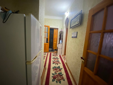Уй сотилади 4 этажный дом 2 чи этаж пятсотка