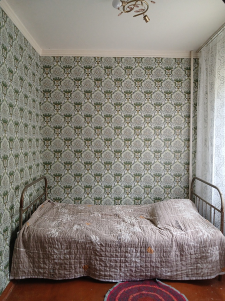 Срочно продаётся за каналом 1комн.кв переделанная в 2 комн.на 2 этаже