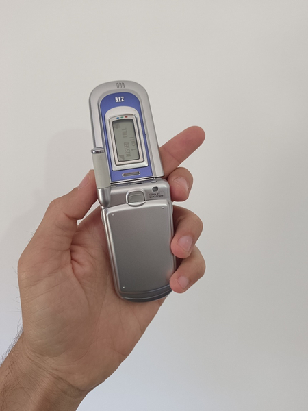 ZTE Perfektum RUIM Karta tushadi Sastayaniyasi IDEAL